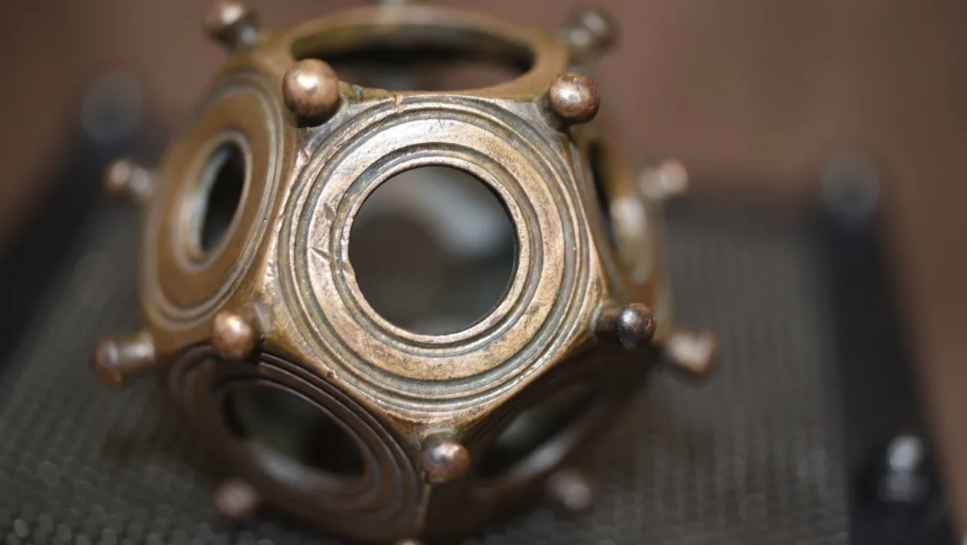 Roman dodecahedrons – danelabonte